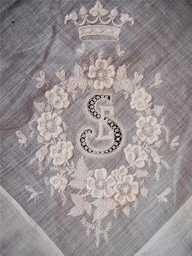 Gracious Home: MONOGRAMS: Elevate Your Style