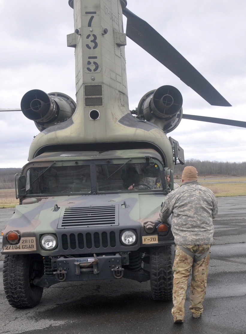 Veteran AF: Stuffing a Humvee into a Chinook Helicopter