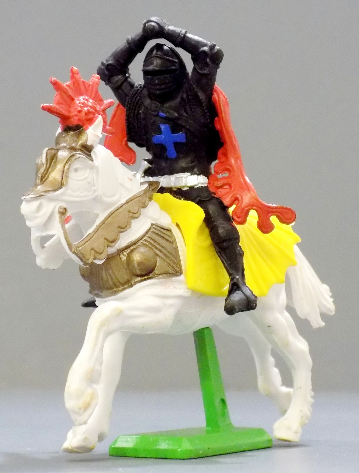 Toys and Stuff: Britains Deetail 54mm Mounted Storm Knight No. 702