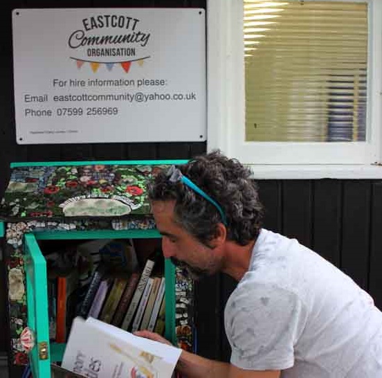 Little Free Library Project UK: Swindon's first Little Free Library