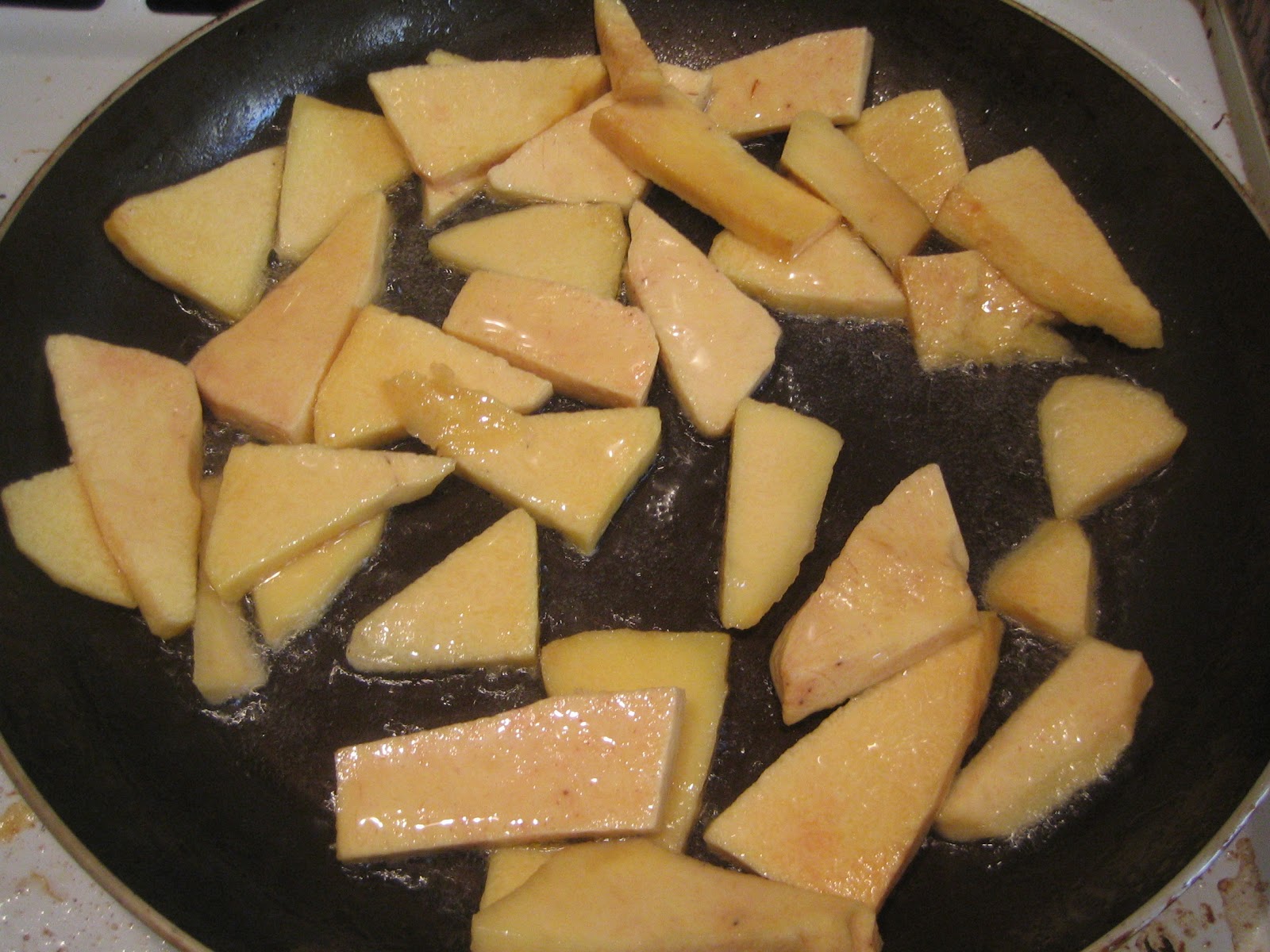 Sharmi's Kitchen: Karunai Kilangu / Elephant Yam Roast (Fry)