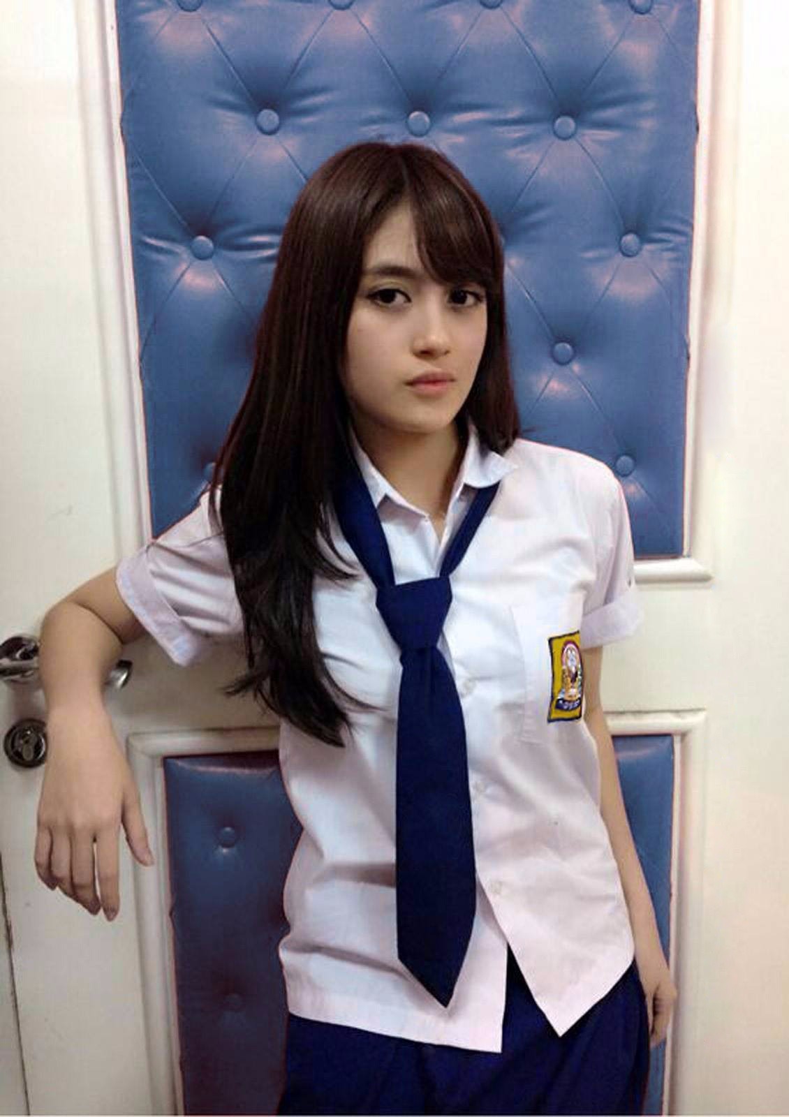 Cerita Dewasa Nikmatnya Perawani Anak SMP