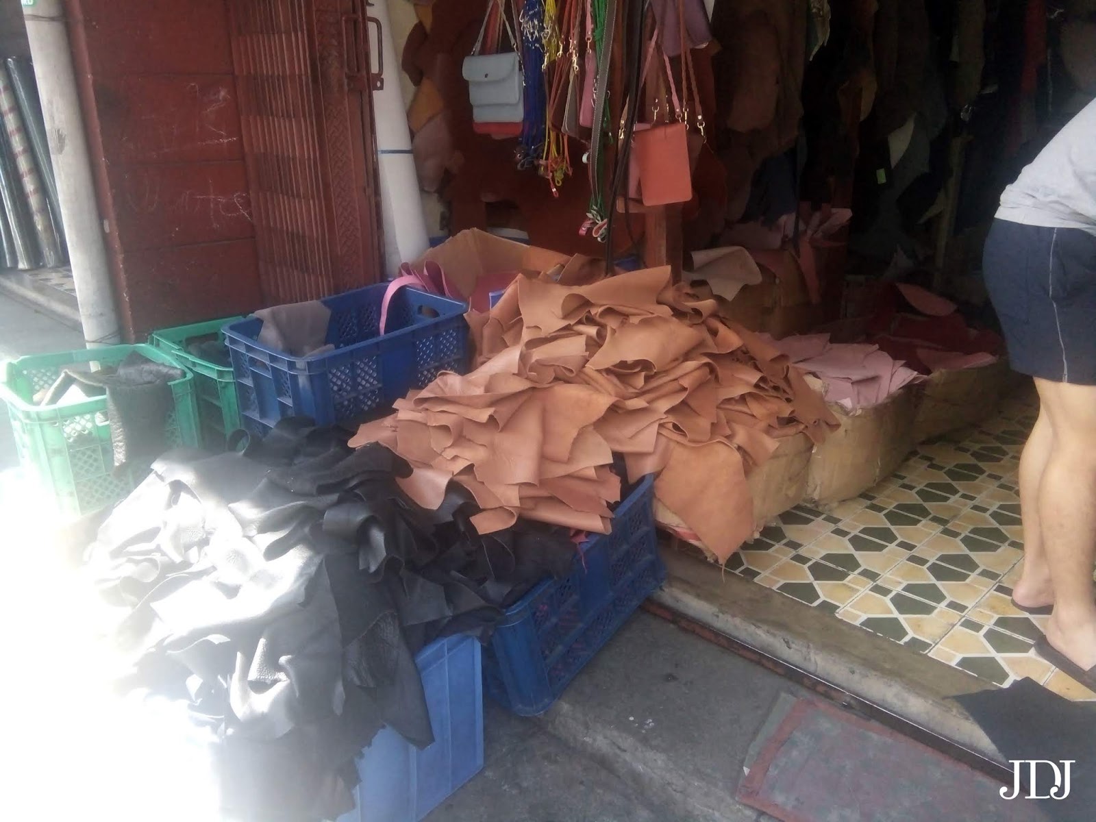 Beginner's Ultimate Guide For Leather Crafting | Joy de Jesus