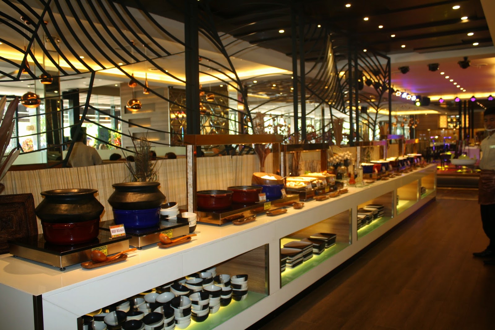 tetadventurer: Newest Luxury Buffet in Town: La Fiesta! Largest ...