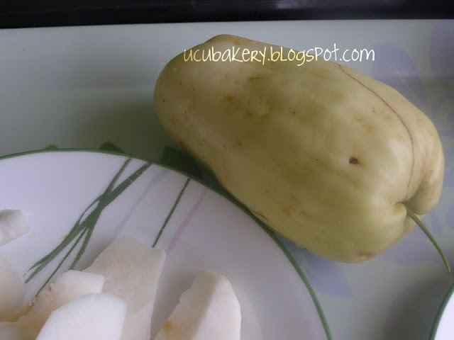 Jambu Susu @ Botol * Ucu Bakery