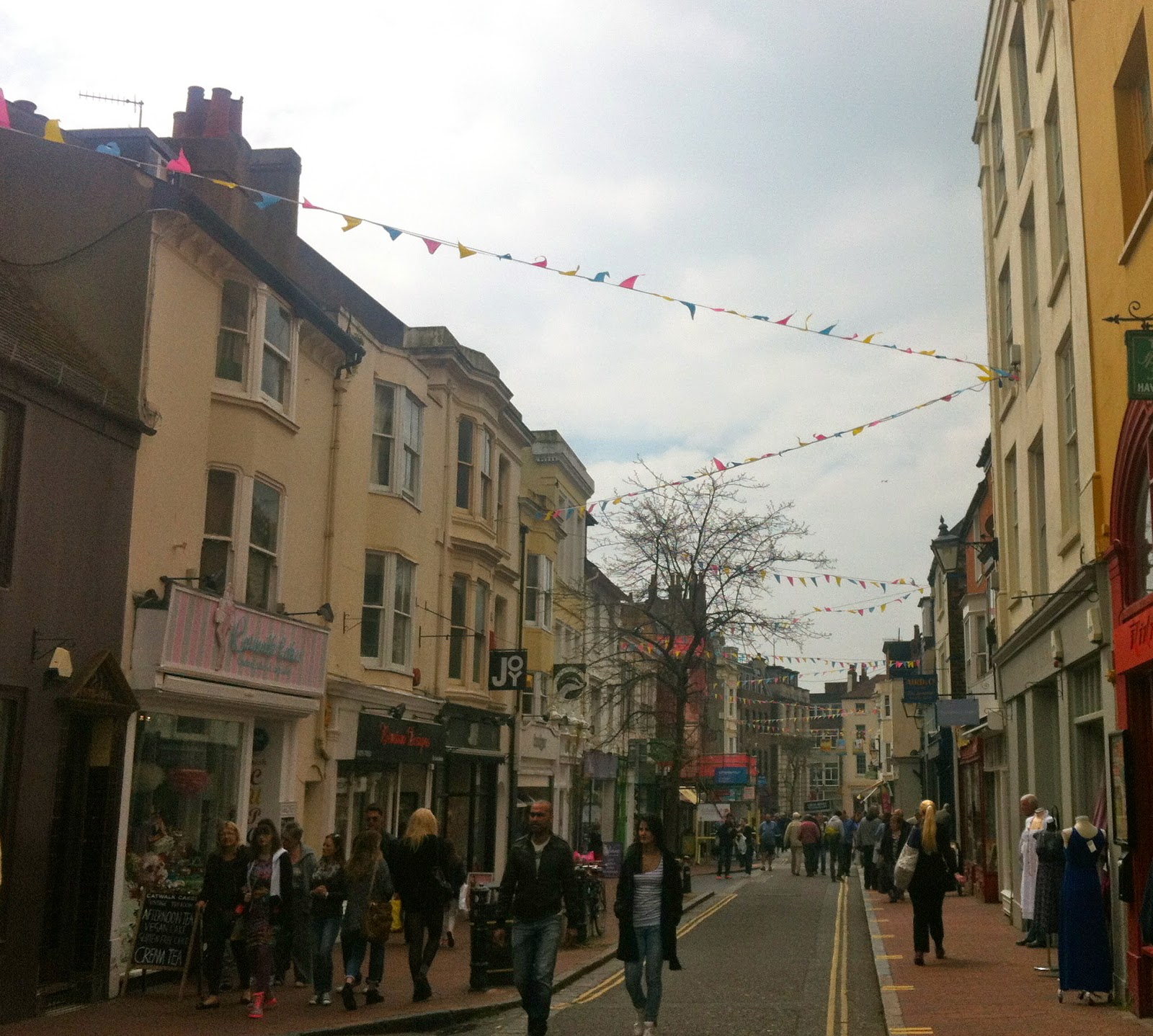 Brighton, Lewes and a couple of Castles | A Little Further North
