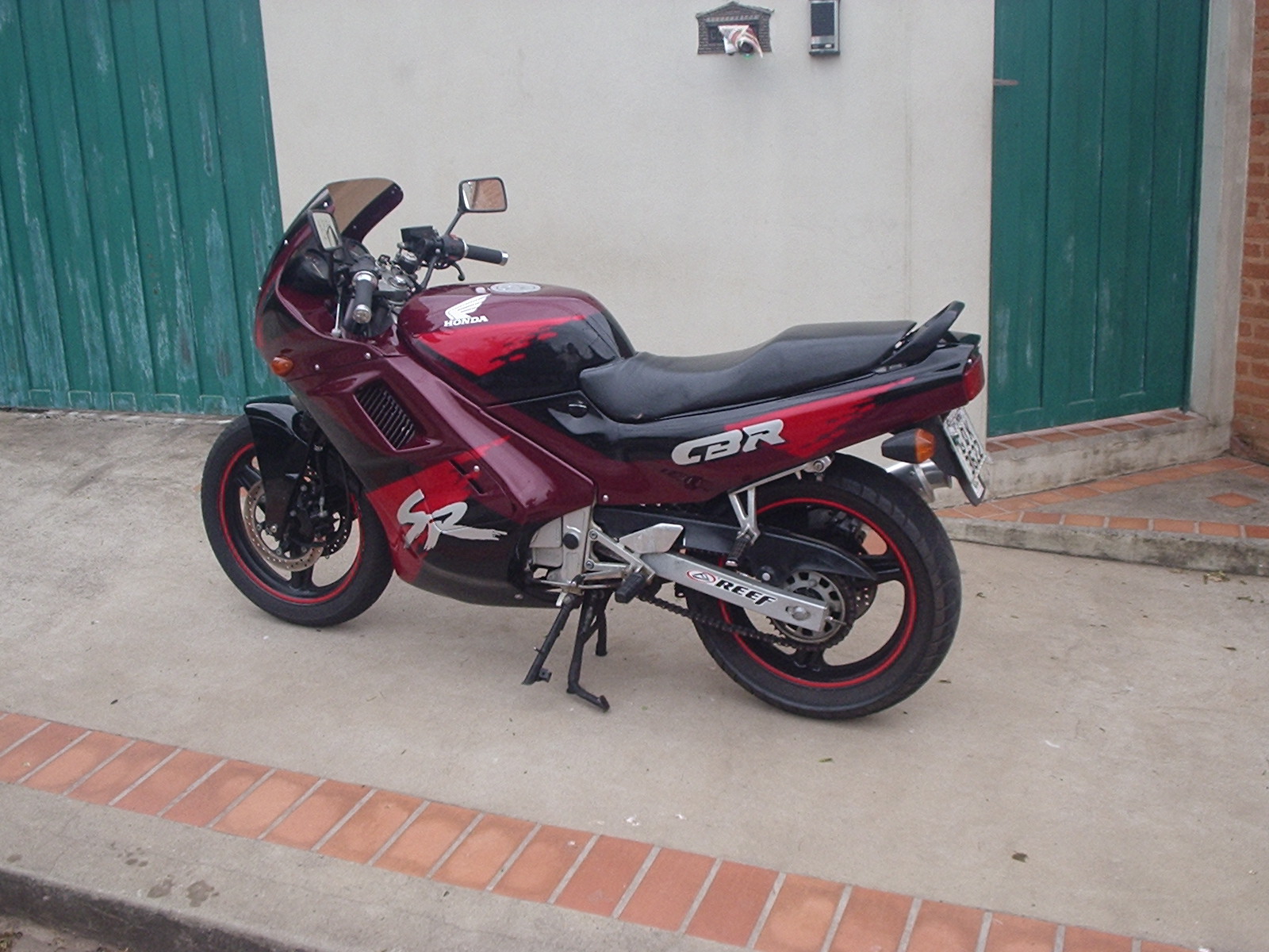 .: CBR 450 - restauração de carenagem e pintura original