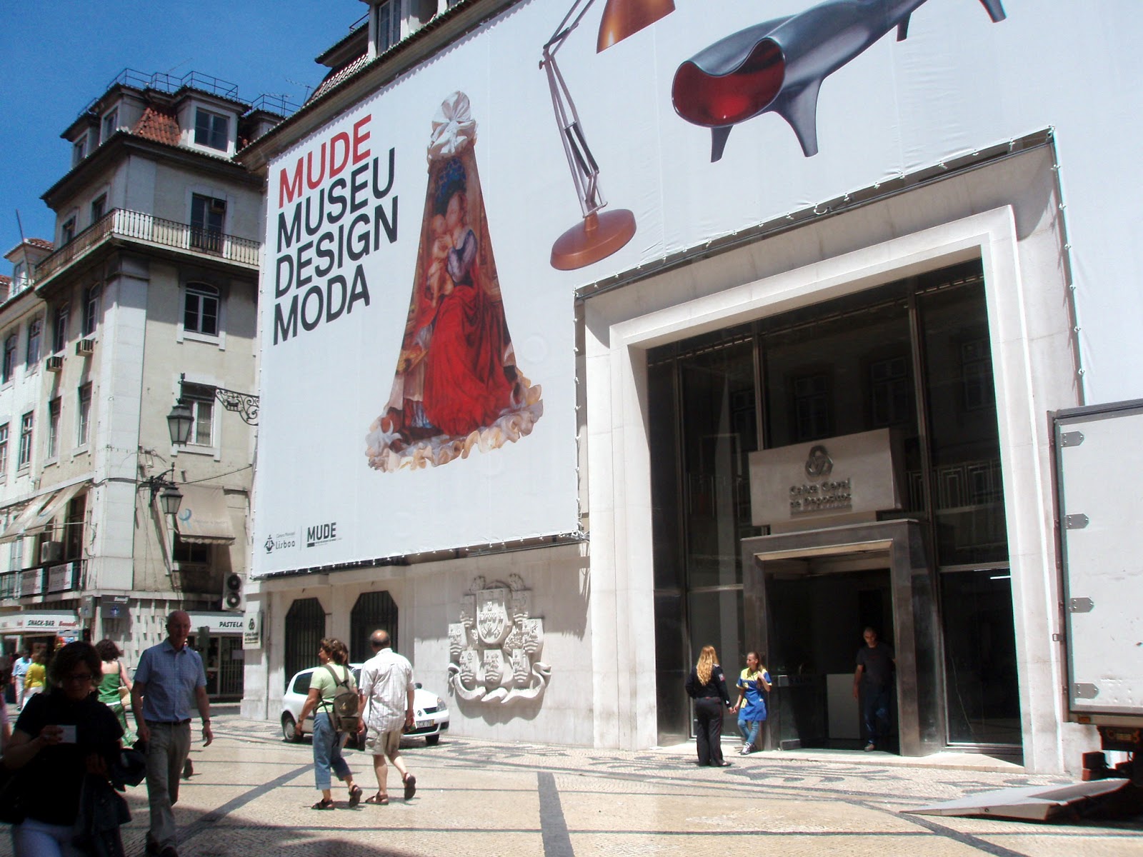Cool Lisbon: Mude Museum