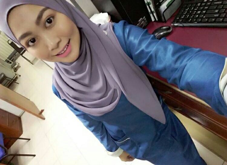 Mamah Muda Berjilbab Ditambah Bugil Dengan Gaya Binal | Skandal Foto Bokep ABG | Situs Film ...