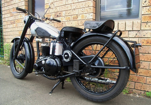 Trojan Classic Motorcycles: 1951 BSA C10 250cc Side Valve Rigid Model