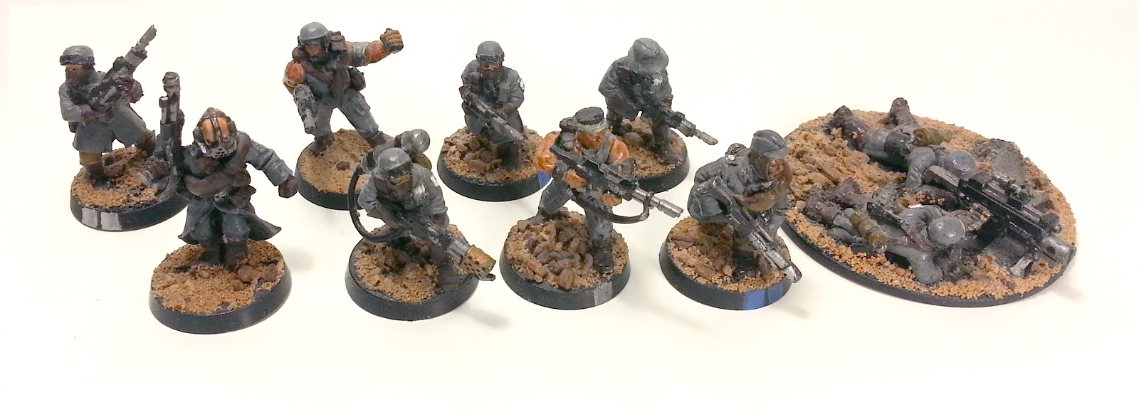 Captain Stainguard 40k Scratch Building : The 44th Steel Legion ...