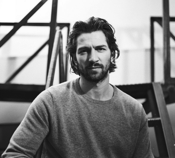 my new plaid pants: Gratuitous Michiel Huisman II