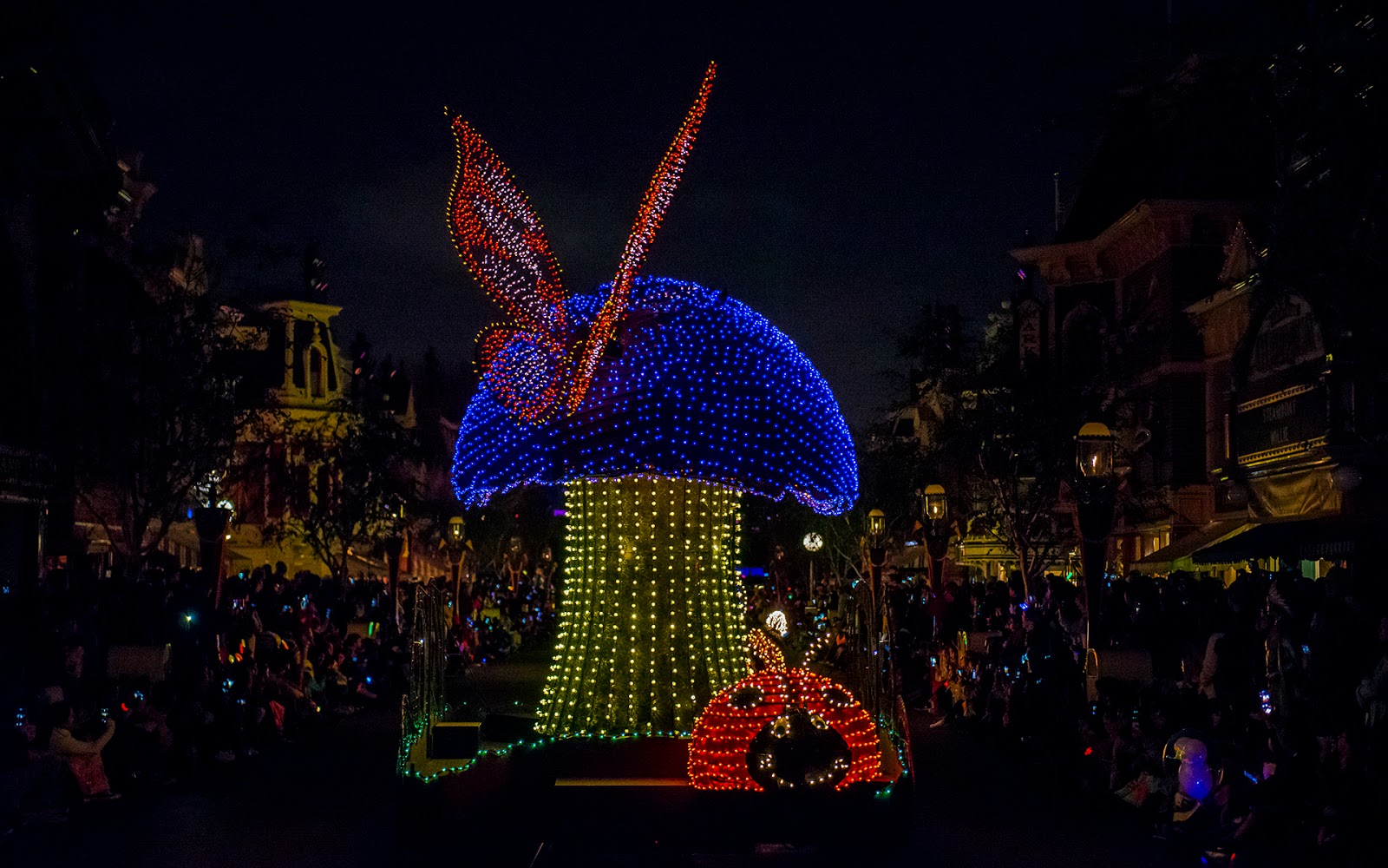The Main Street Electrical Parade Returns