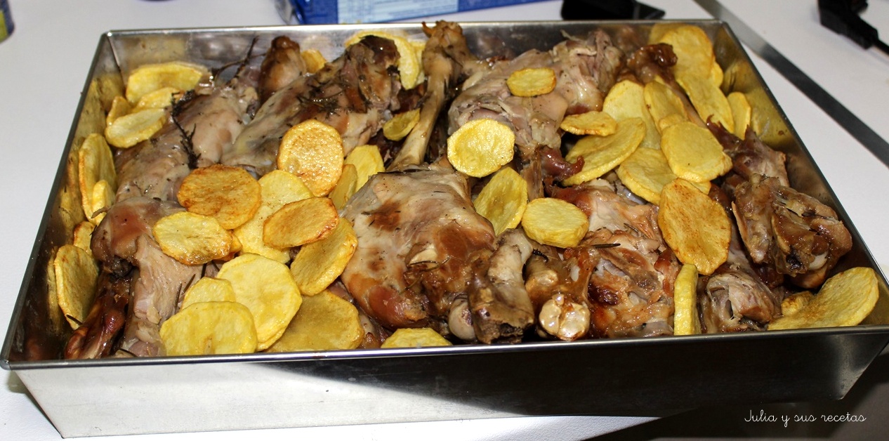 JULIA Y SUS RECETAS: Pierna de choto o cabrito al horno
