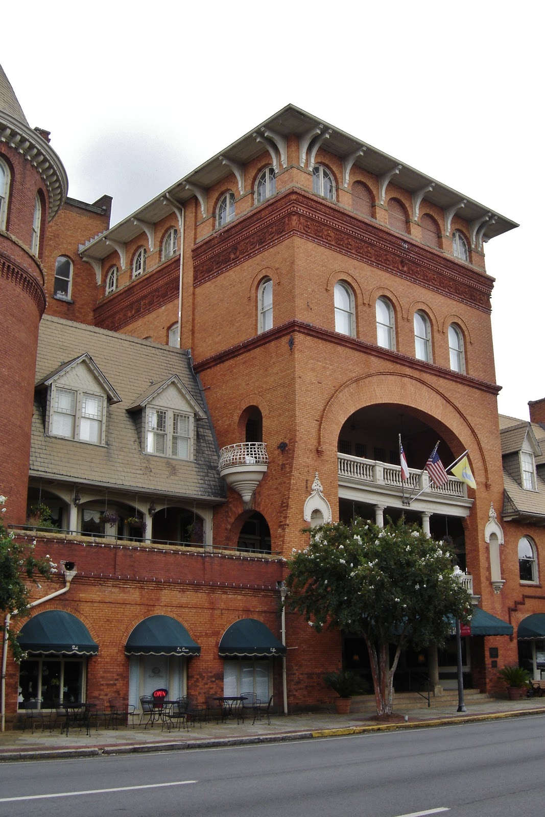 Places To Go, Buildings To See: Windsor Hotel - Americus, Georgia