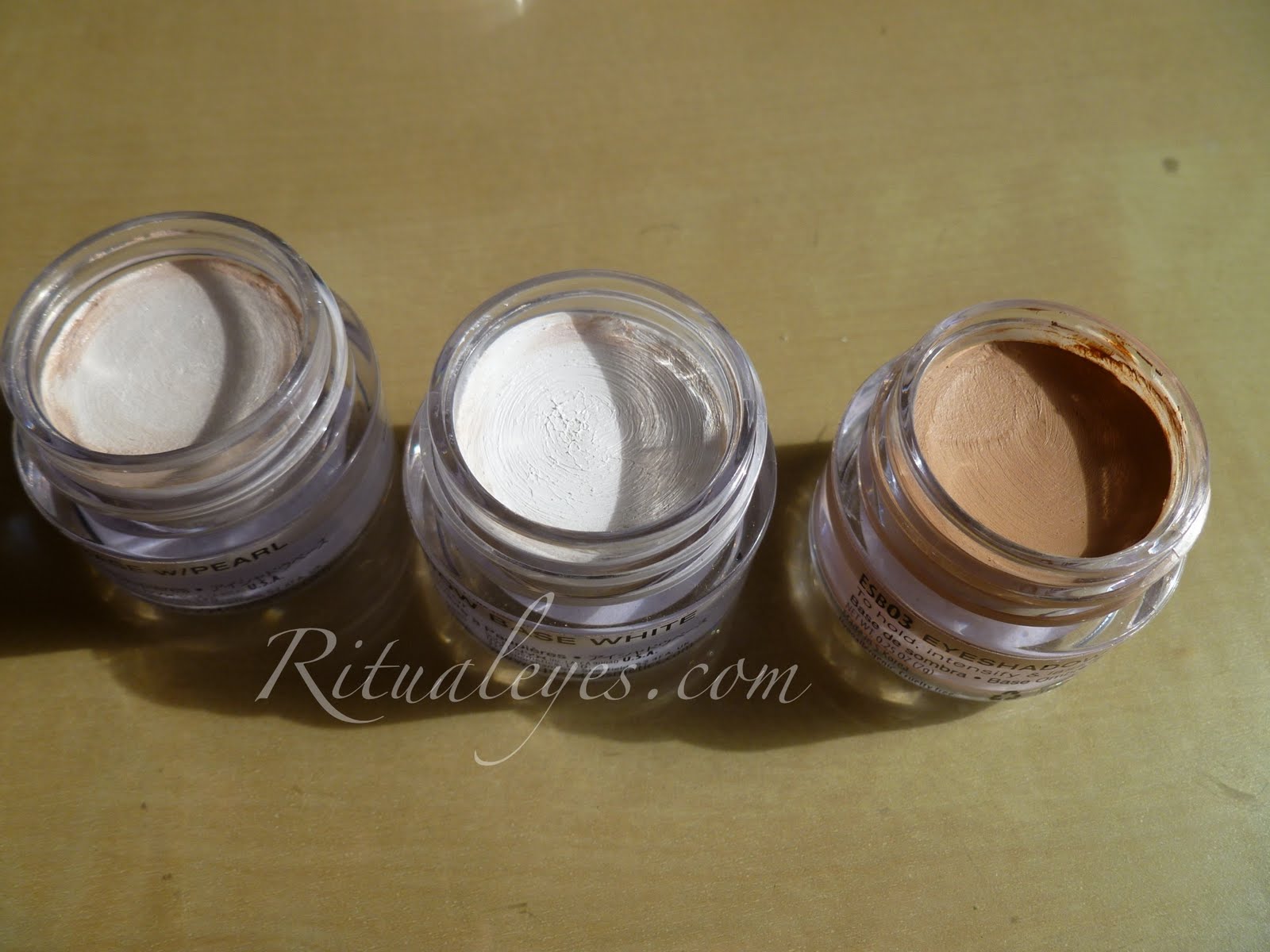 Ritualeyes: NYX - Eye Shadow base