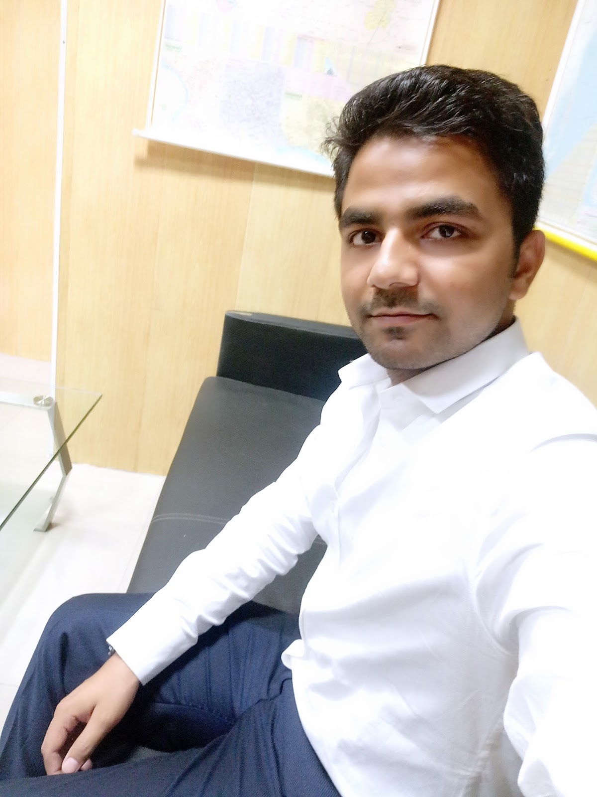 Through my eyes...: इतनी चाहत तो लाखों रूपये पाने की भी नहीं होती ...