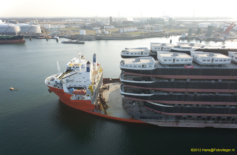 Blue Marlin The Giant Ship That Ships Other Ships - World Of Technology