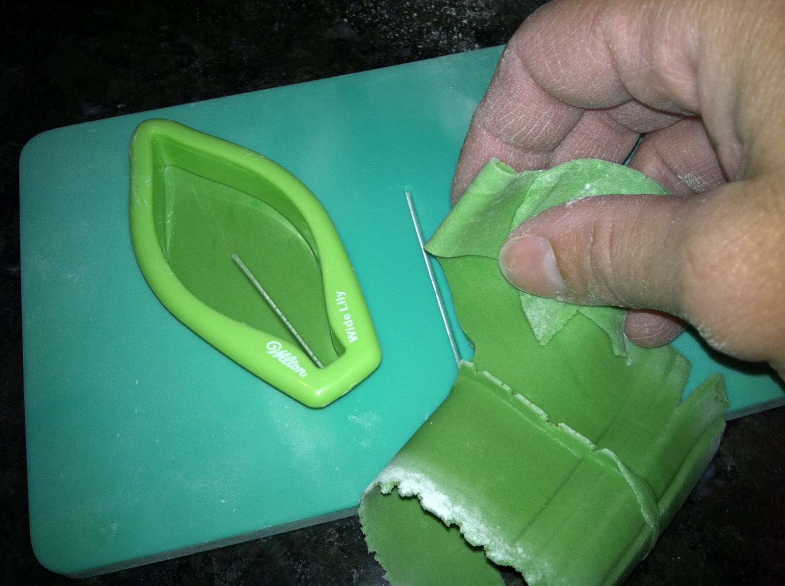 The Iced Queen: Gum Paste Marijuana Leaf