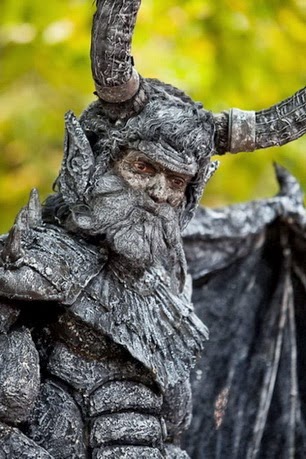 Amazing Living Statues Around The World | Most Unbelievable & Amazing ...