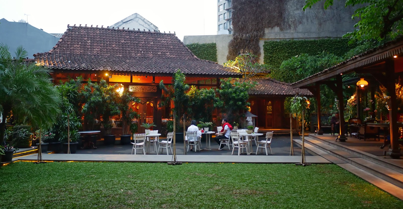 Experience And Savor Indonesian Food At Plataran Dharmawangsa Jakarta ...