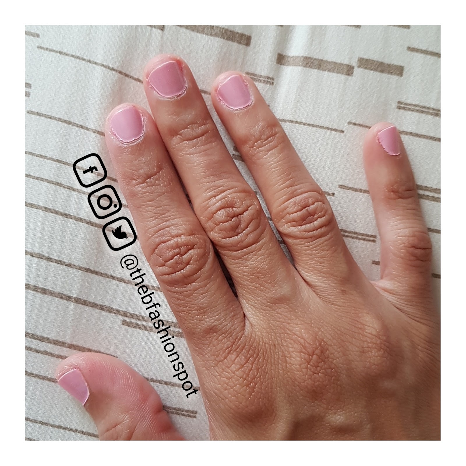 The B. Fashion Spot : Esmalte Petal Pusher