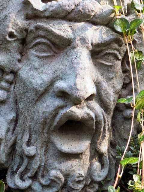 byRhyta Photography: Grotesque Statues