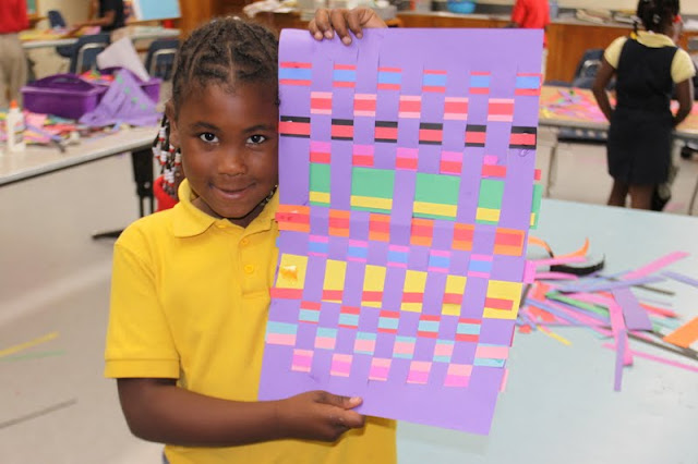 In Art Class: Simple Paper Weaving