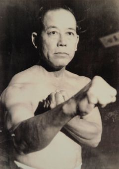 KARATE NA VEIA: MESTRE SHOSHIN NAGAMINE - 1907 HÁ 1997