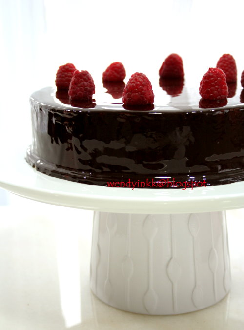 Table for 2.... or more: Chocolate Raspberry Cake - Rasps Whole Cakes #3