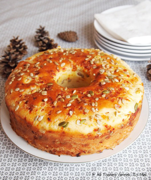 It All Tastes Greek To Me: Fabulous No Knead Cheese Bread