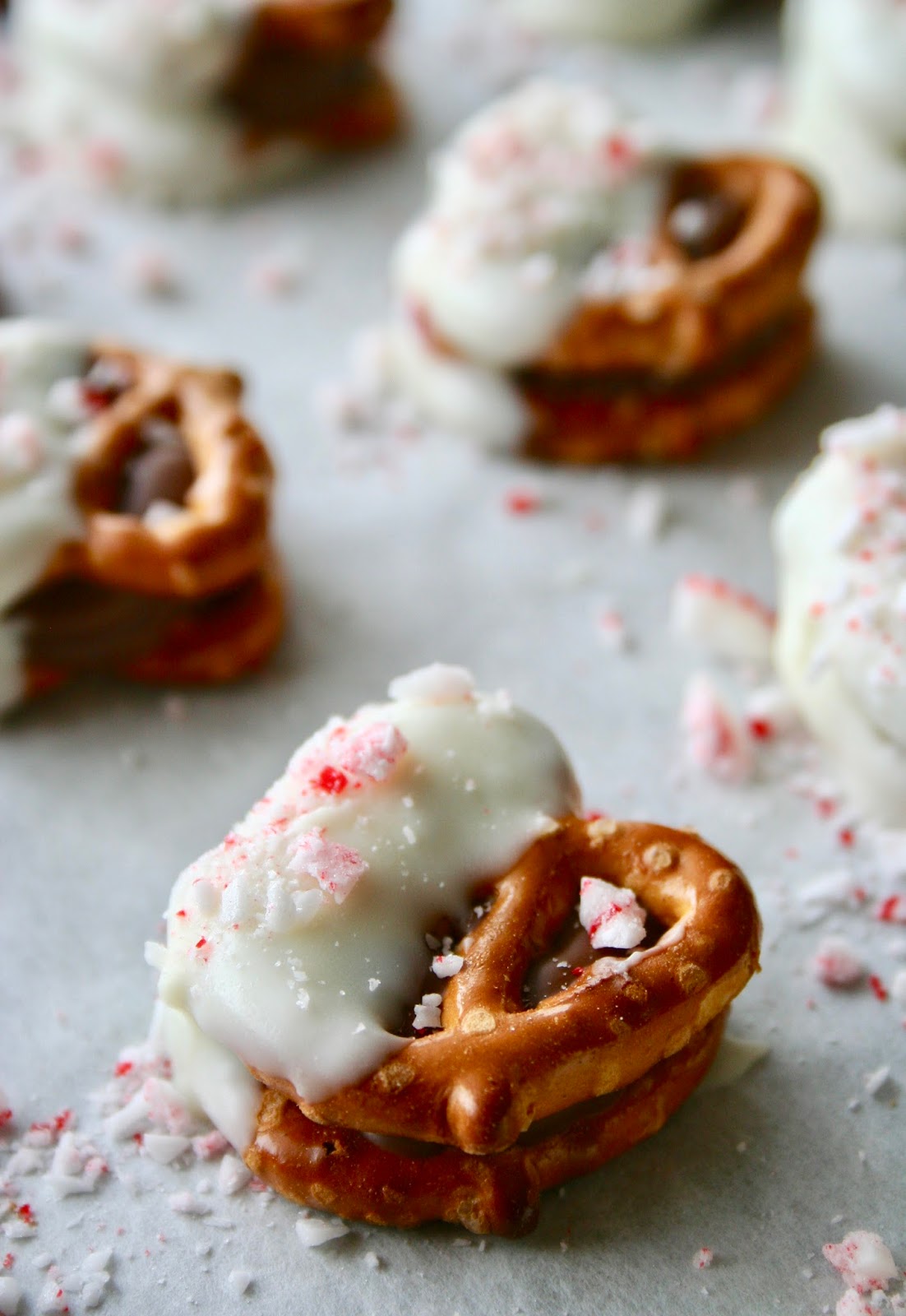 White Chocolate-Dipped Rolo Pretzel Sandwiches
