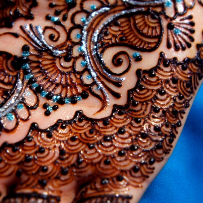 Mehndi Designs for Christmas / Wedding / Parties | Henna By Lali ...