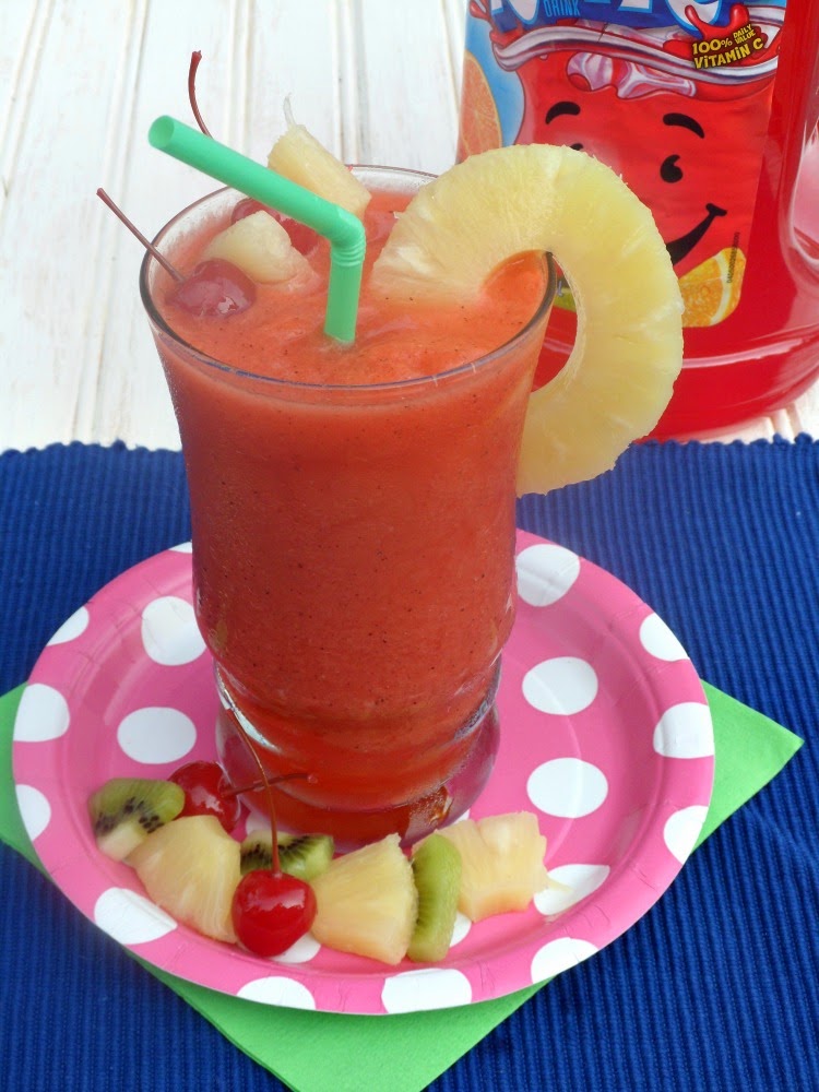 Refresh with this Tropical Fruit Smoothie Beverage - Outnumbered 3 to 1