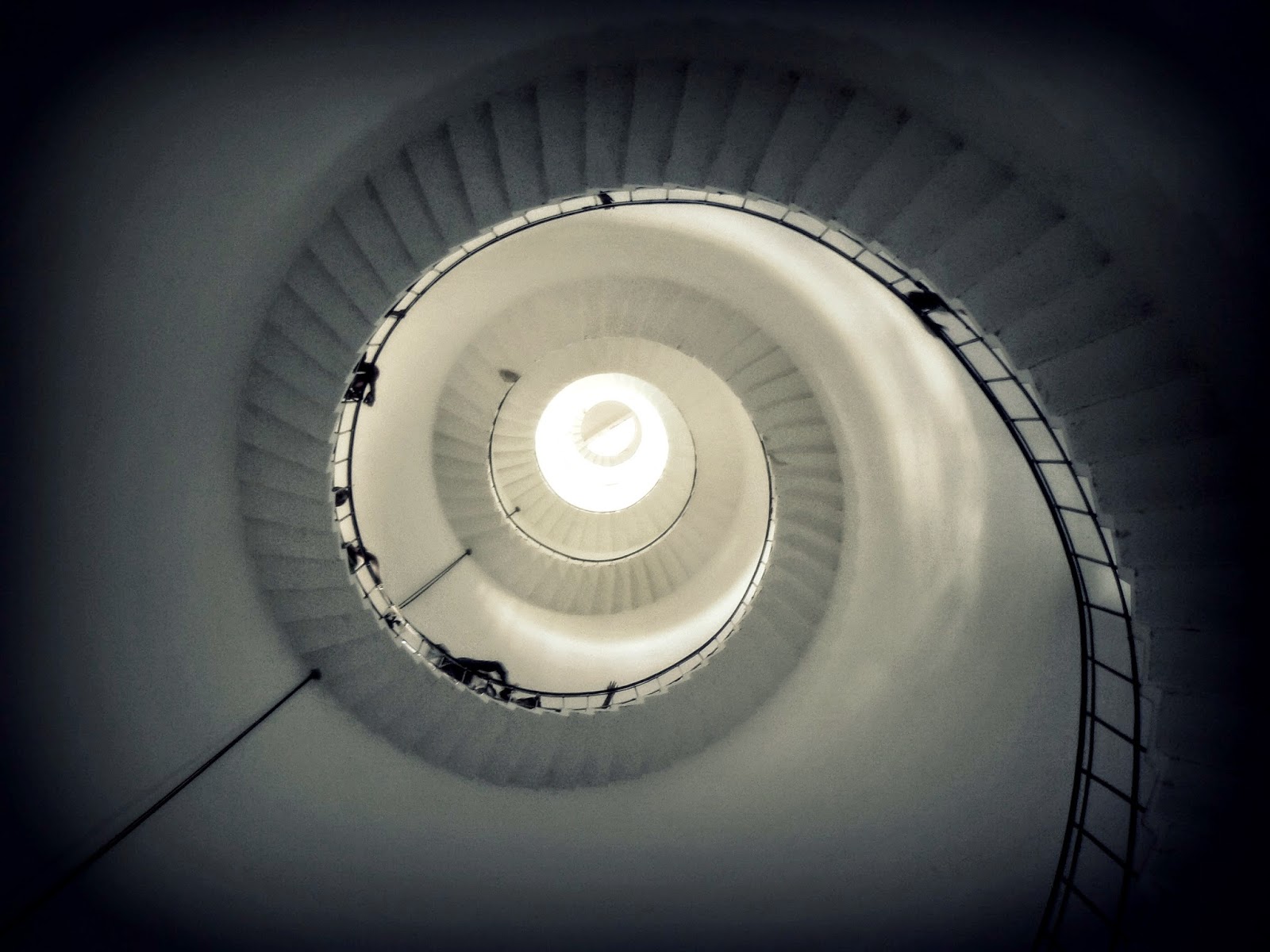 Approaching Infinity: Applying Fibonacci and Phi to the Concept of ...