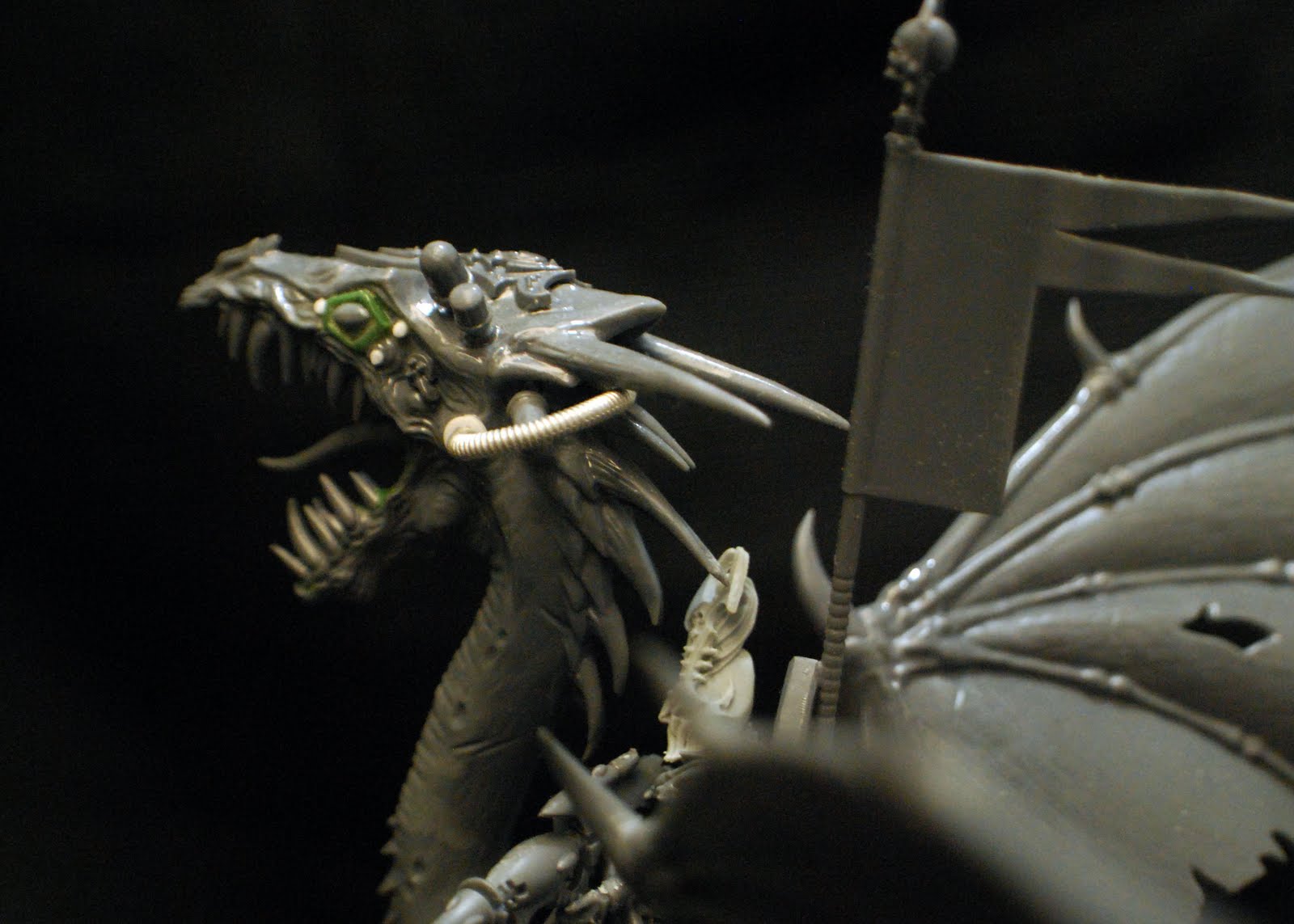 Eye of Error: Is that a Dragon with freakin Disintegrator Cannons on it?...