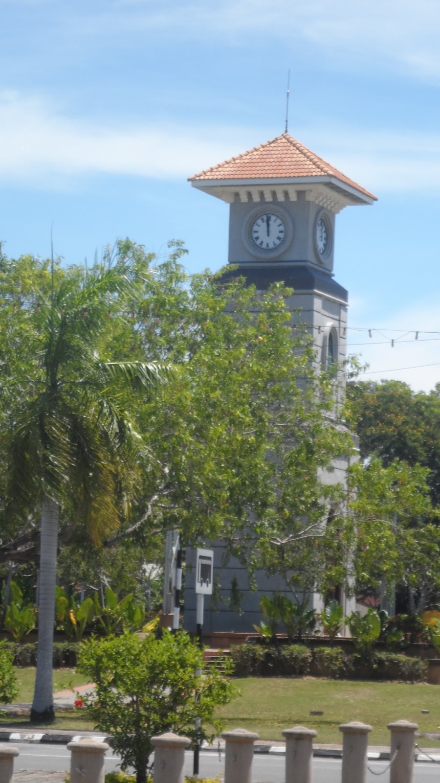 Interesting Corner of Me : Labuan Clock Tower