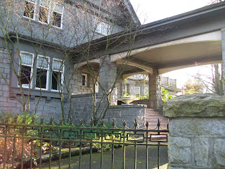Vancouver Voyager: Hendry House