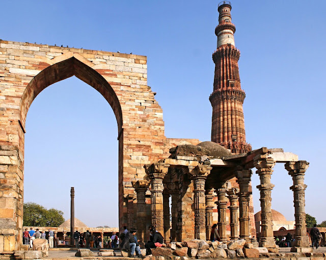 History of Qutub Minar in English - Historical place in India - Weird ...