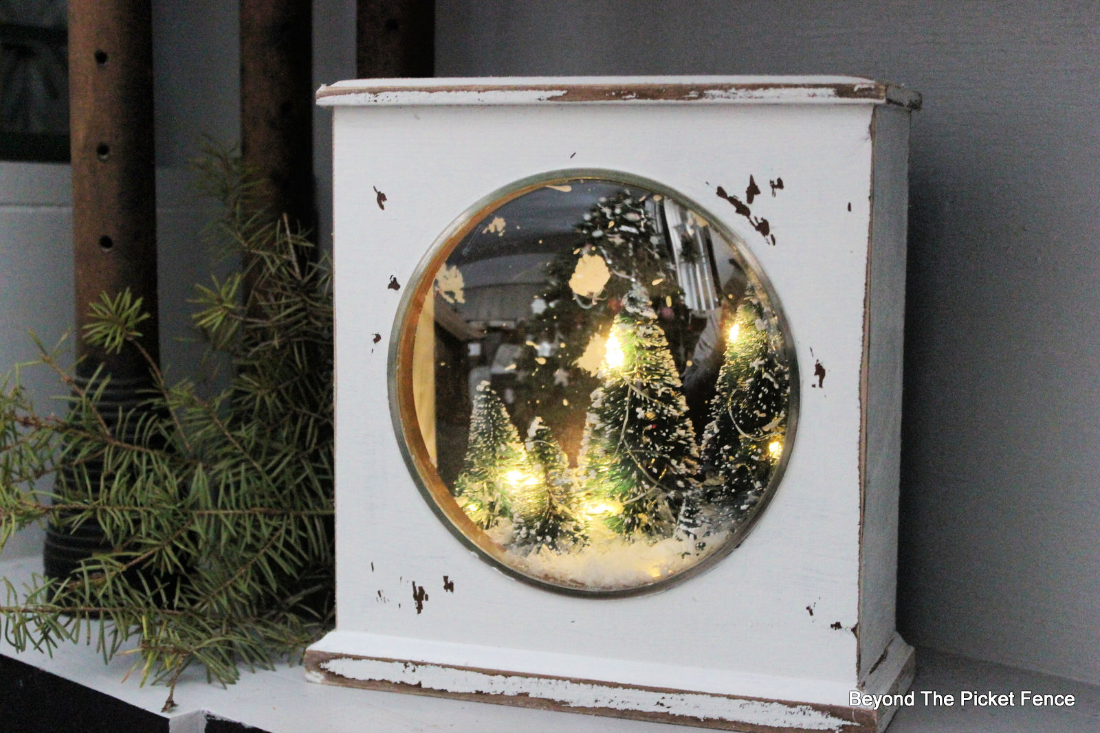 Beyond The Picket Fence: 12 Days of Christmas Day 10 Shadow Box