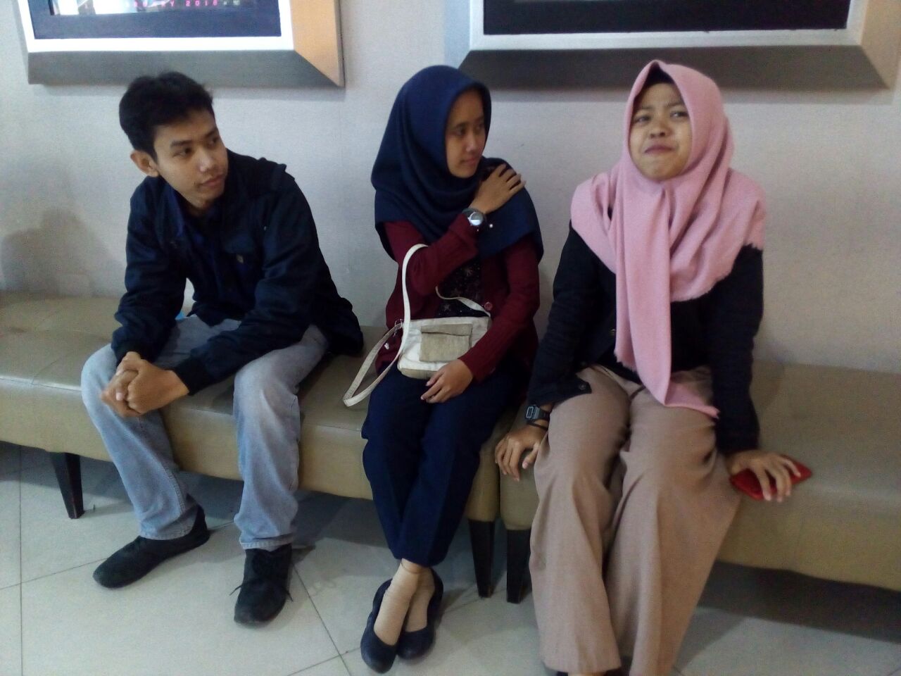 Hari Terbaik adalah saat Berkumpul Dengan Sahabat - INSPIRASI PINTAR