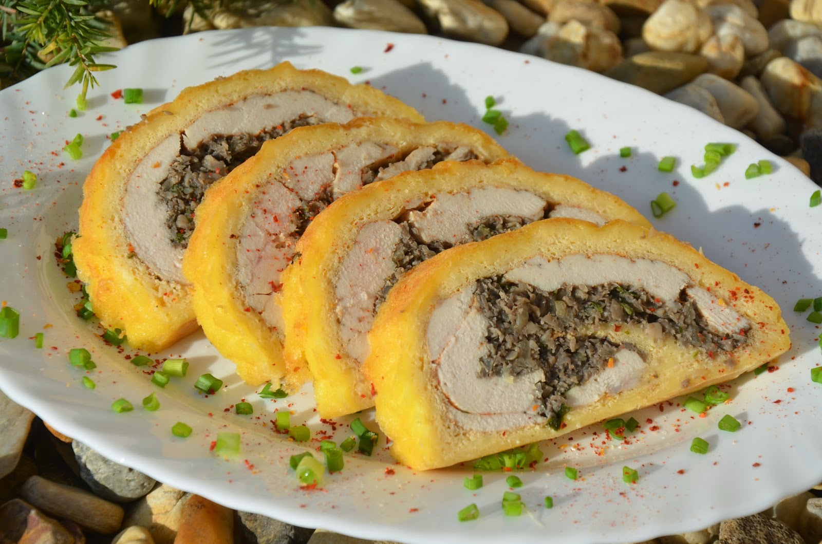 ostrespaghetti: Rolada Serowa Z Kurczakiem I Pieczarkami