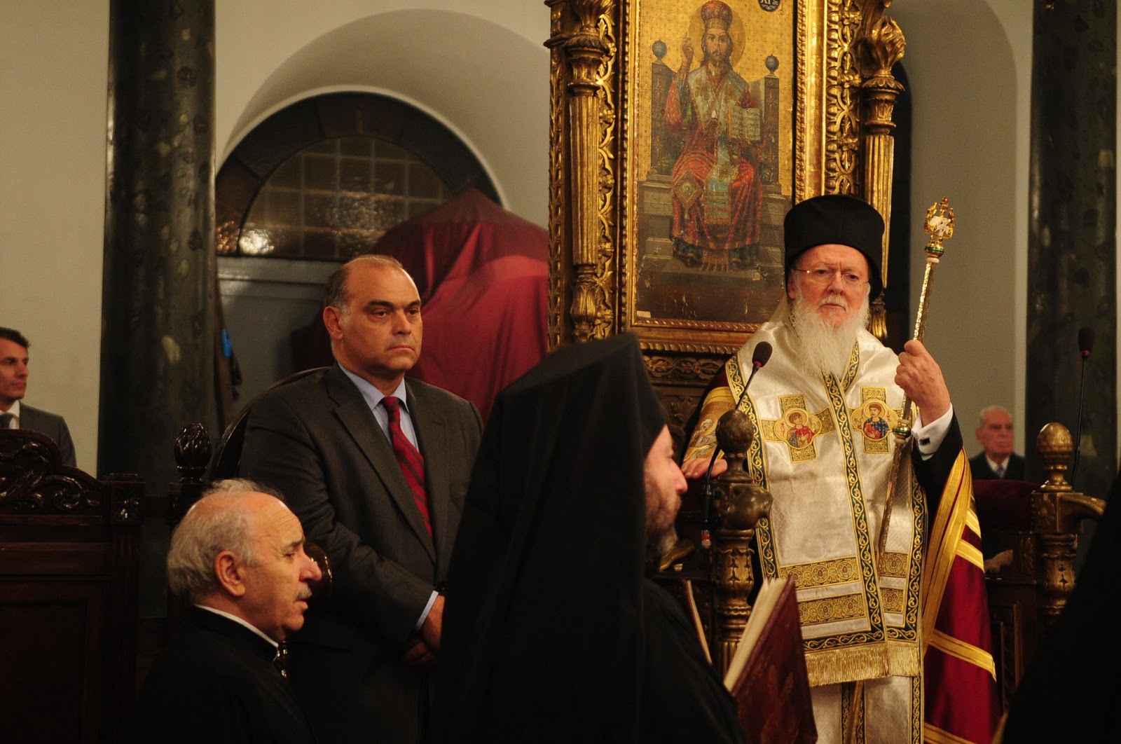 ΦΩΣ ΦΑΝΑΡΙΟΥ: Ο ΠΑΤΡΙΑΡΧΗΣ ΣΤΟΝ ΑΓΙΟ ΔΗΜΗΤΡΙΟ ΤΑΤΑΟΥΛΩΝ