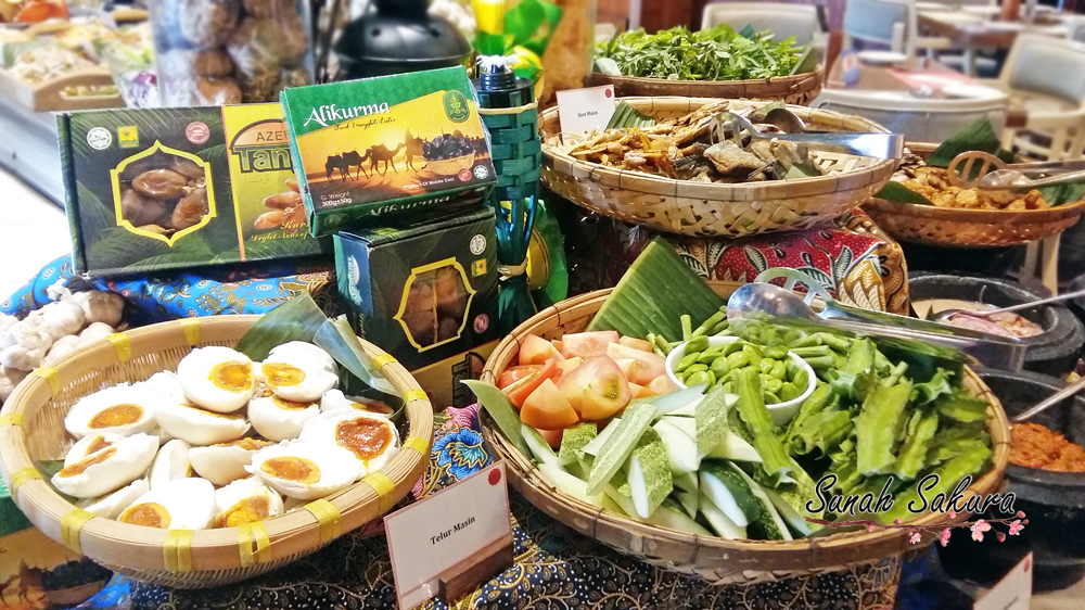 Buffet Ramadhan 2019: Warisan Tradisi Asia di Amaya Food Gallery, Amari ...