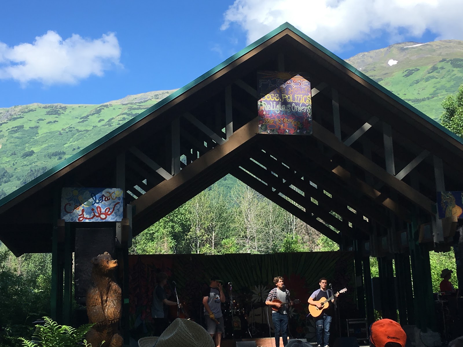 Travelin' Sho: Firewood Forest Fair