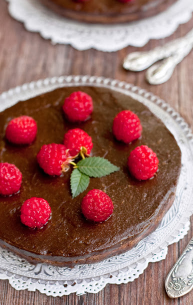 * Οι Συνταγες της Γιαγιας *: ΤΑΡΤΑ ΜΕ ΜΑΥΡΗ ΣΟΚΟΛΑΤΑ ΚΑΙ ΜΟΥΡΑ Η ...