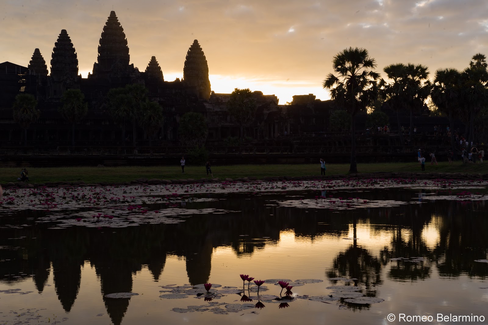Tips for Watching and Photographing the Angkor Wat Sunrise | Travel the ...