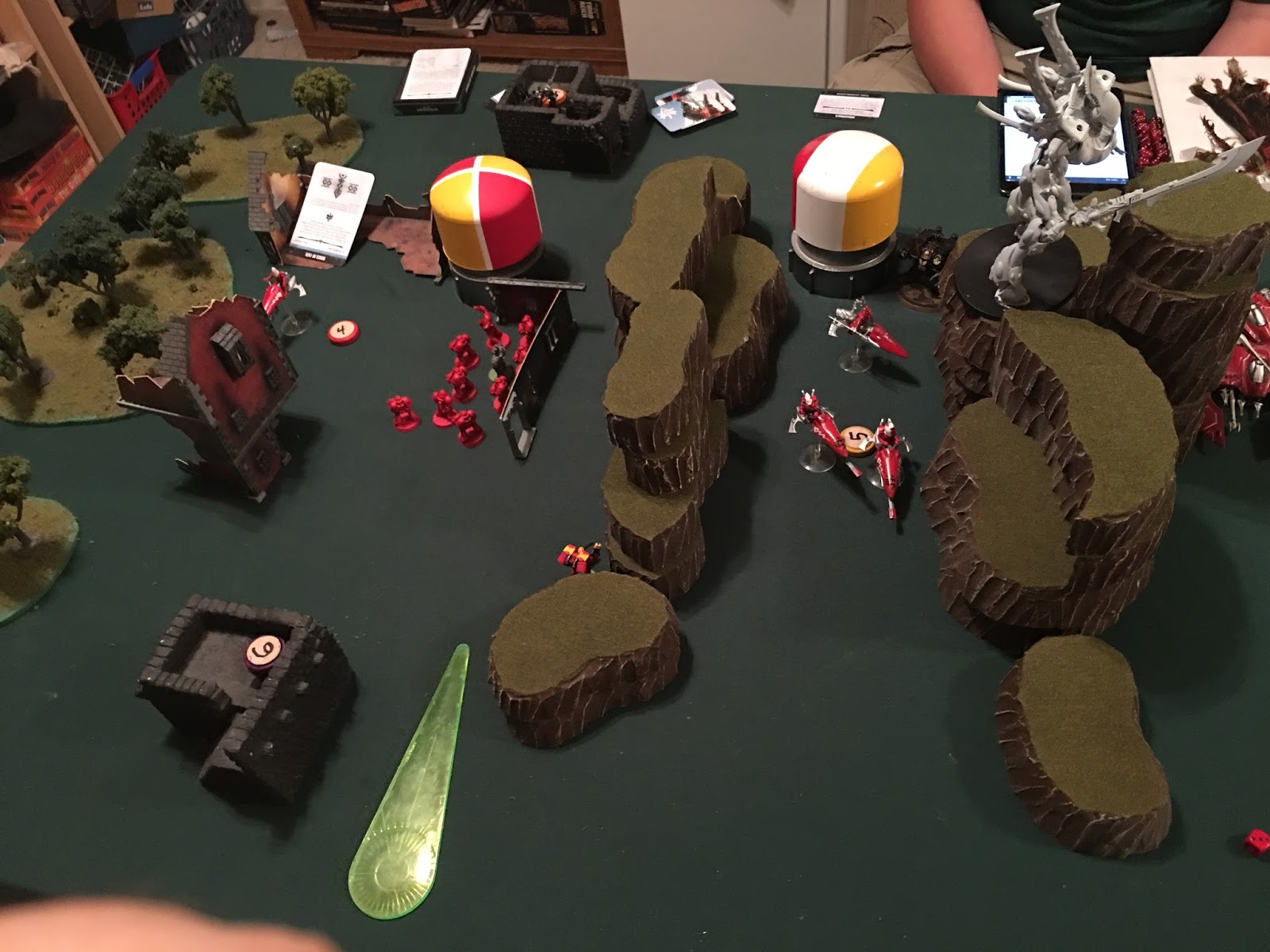 Tower of Zenopus: 40K Friday - Blood Angels Drop Assault!