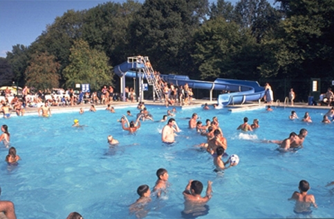 LES PISCINES DE LIÈGE: La piscine extérieure l'Hirondelle à Liège