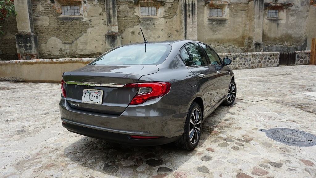 ADN Automotriz: ¡Los 90´s están de vuelta ¡Y el totalmente nuevo Dodge ...